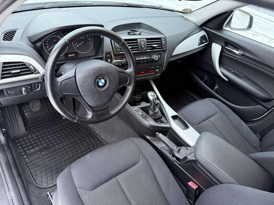 Balts BMW 114 2012 Panevēža, ar dzinēja tilpumu 1.60 L un nobraukumu 218 tūkst. km par 4900 €, foto 11 vietnē AUTOMOTO.COM.LV
