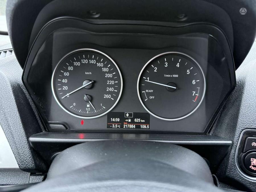 Balts BMW 114 2012 Panevēža, ar dzinēja tilpumu 1.60 L un nobraukumu 218 tūkst. km par 4900 €, foto 18 vietnē AUTOMOTO.COM.LV