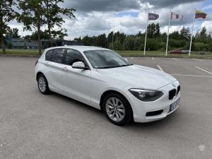 White BMW 114 2012 in Panevezys, with an engine capacity of 1.60 L and mileage of 218 thousand km for 4900 €, photo 6 on AUTOMOTO.COM.LV