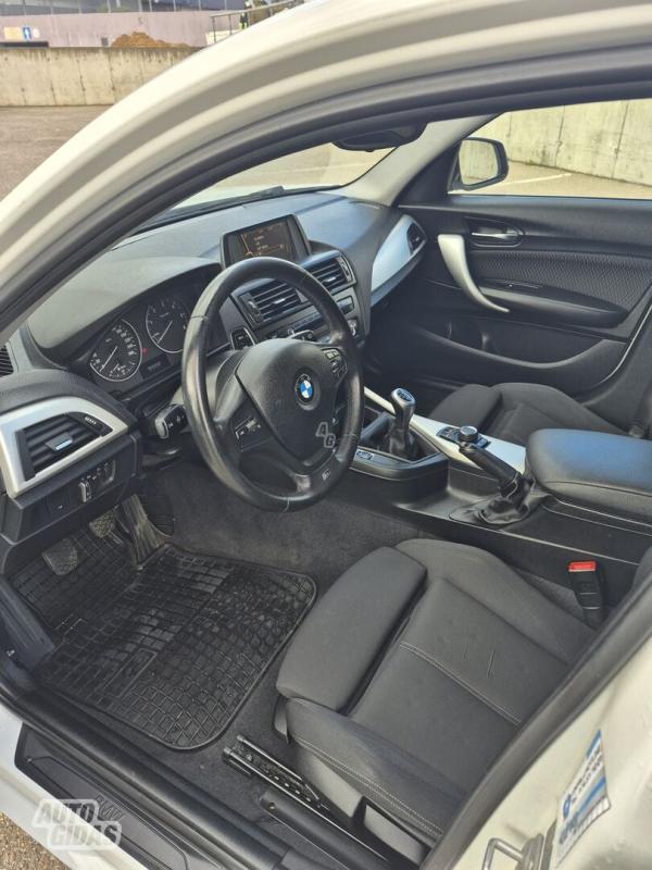 White BMW 114 2013 in Vilnius, with an engine capacity of 1.60 L and mileage of 216 thousand km for 5600 €, photo 7 on AUTOMOTO.COM.LV