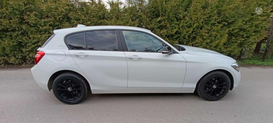 White BMW 114 2014 in Kaunas, with an engine capacity of 1.60 L and mileage of 204 thousand km for 5399 €, photo 6 on AUTOMOTO.COM.LV