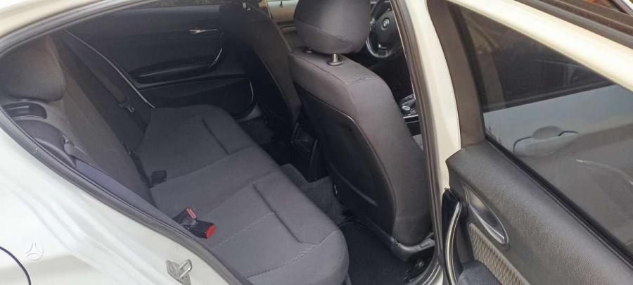 White BMW 114 2014 in Kaunas, with an engine capacity of 1.60 L and mileage of 204 thousand km for 5399 €, photo 12 on AUTOMOTO.COM.LV