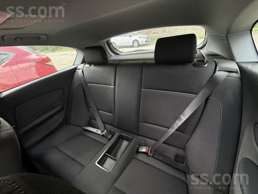 Melns BMW 116 2008 Liepāja, ar dzinēja tilpumu 1.60 L un nobraukumu 210 tūkst. km par 3200 €, foto 8 vietnē AUTOMOTO.COM.LV