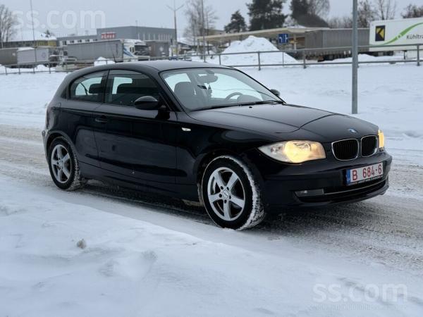 Melns BMW 116 2009 Rēzekne, ar dzinēja tilpumu 2.00 L un nobraukumu 273 tūkst. km par 3300 €, foto 3 vietnē AUTOMOTO.COM.LV