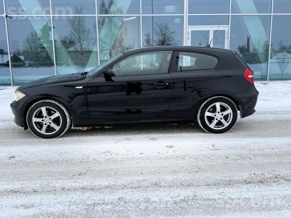 Melns BMW 116 2009 Rēzekne, ar dzinēja tilpumu 2.00 L un nobraukumu 273 tūkst. km par 3300 €, foto 4 vietnē AUTOMOTO.COM.LV
