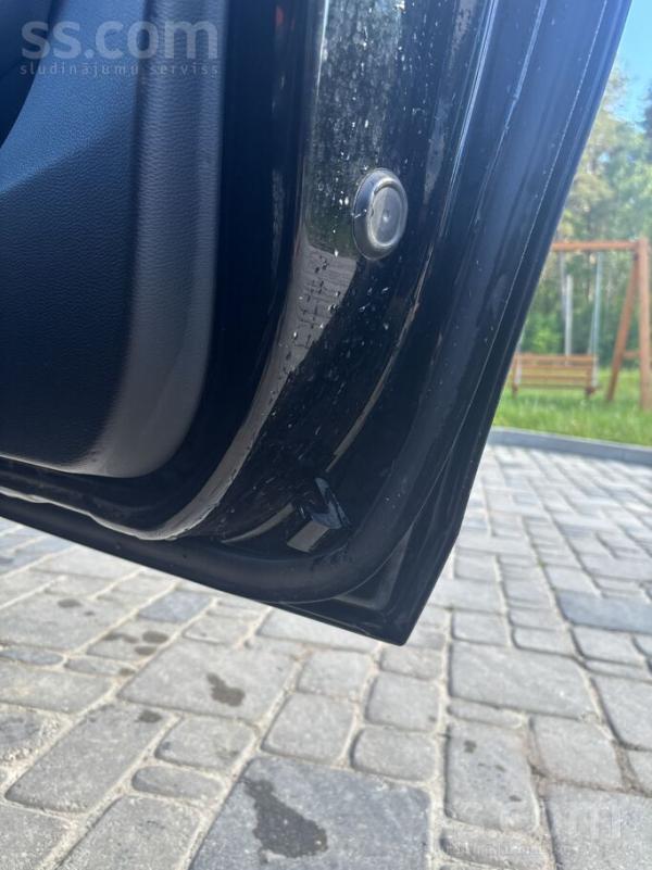 Melns BMW 116 2009 Madona, ar dzinēja tilpumu 2.00 L un nobraukumu 273 tūkst. km par 2500 €, foto 4 vietnē AUTOMOTO.COM.LV