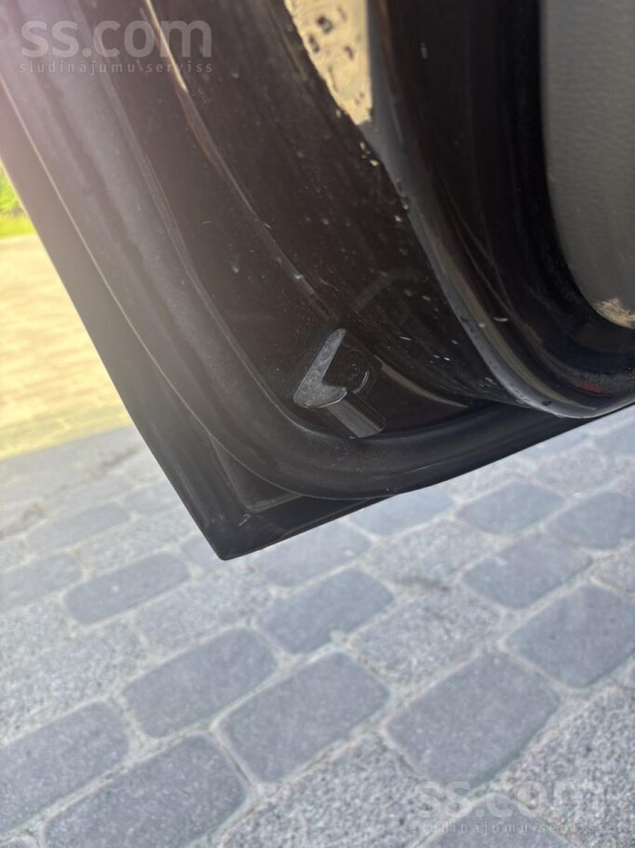 Melns BMW 116 2009 Madona, ar dzinēja tilpumu 2.00 L un nobraukumu 273 tūkst. km par 2500 €, foto 6 vietnē AUTOMOTO.COM.LV