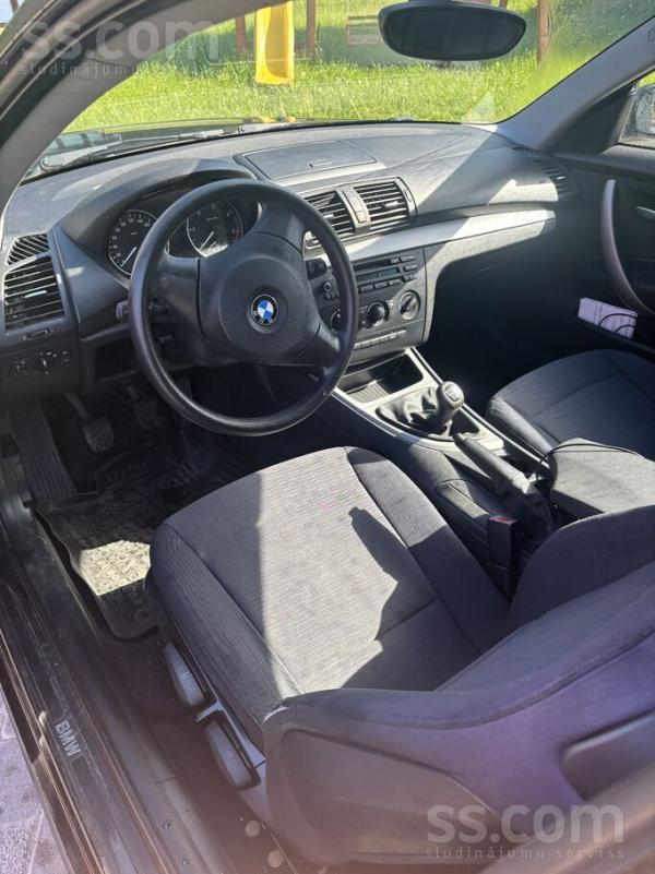 Melns BMW 116 2009 Madona, ar dzinēja tilpumu 2.00 L un nobraukumu 273 tūkst. km par 2500 €, foto 6 vietnē AUTOMOTO.COM.LV