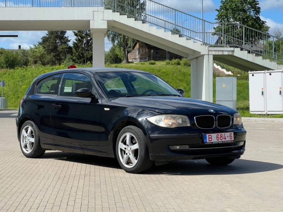 Черный БМВ 116 2009 в Рига, объемом двигателя 2.00 л и пробегом 273 тыс. км за 3200 €, фото 5 на AUTOMOTO.COM.LV