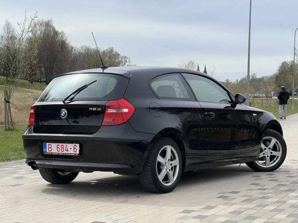 Black BMW 116 2009 in Rezekne, with an engine capacity of 2.00 L and mileage of 273 thousand km for 2500 €, photo 3 on AUTOMOTO.COM.LV
