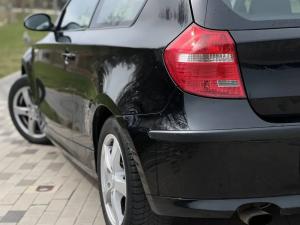 Black BMW 116 2009 in Rezekne, with an engine capacity of 2.00 L and mileage of 273 thousand km for 2500 €, photo 7 on AUTOMOTO.COM.LV