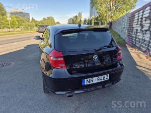 Melns BMW 116 2010 Rīga, ar dzinēja tilpumu 2.00 L un nobraukumu 274 tūkst. km par 3500 €, foto 6 vietnē AUTOMOTO.COM.LV