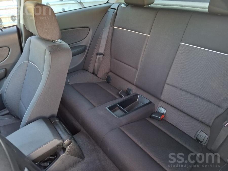 Melns BMW 116 2010 Rīga, ar dzinēja tilpumu 2.00 L un nobraukumu 274 tūkst. km par 3500 €, foto 11 vietnē AUTOMOTO.COM.LV