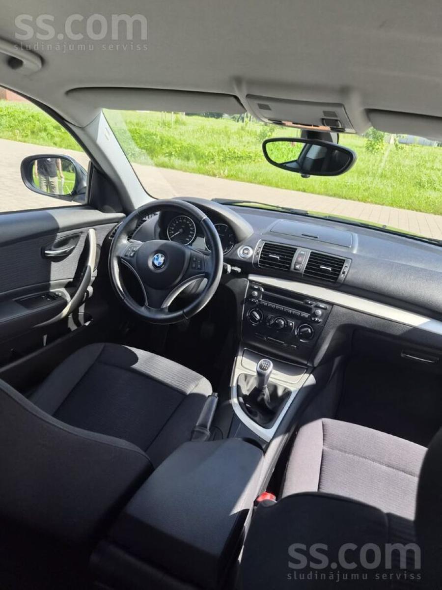 Melns BMW 116 2012 Rīga, ar dzinēja tilpumu 2.00 L un nobraukumu 144 tūkst. km par 4500 €, foto 7 vietnē AUTOMOTO.COM.LV