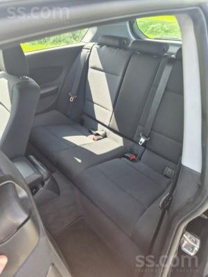 Melns BMW 116 2012 Rīga, ar dzinēja tilpumu 2.00 L un nobraukumu 144 tūkst. km par 4500 €, foto 9 vietnē AUTOMOTO.COM.LV
