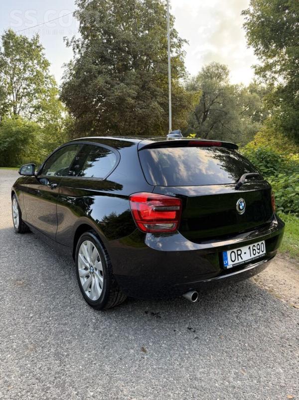 Melns BMW 116 2012 Jelgava, ar dzinēja tilpumu 1.60 L un nobraukumu 241 tūkst. km par 4650 €, foto 4 vietnē AUTOMOTO.COM.LV