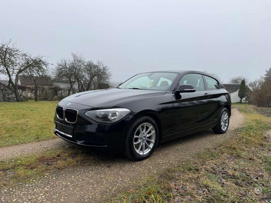 Melns BMW 116 2013 Utena, ar dzinēja tilpumu 1.60 L un nobraukumu 157 tūkst. km par 4650 €, foto 2 vietnē AUTOMOTO.COM.LV