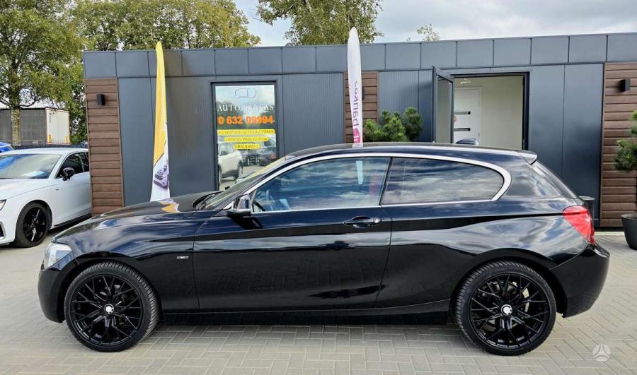 Melns BMW 116 2013 Tauragė, ar dzinēja tilpumu 1.60 L un nobraukumu 259 tūkst. km par 4900 €, foto 6 vietnē AUTOMOTO.COM.LV