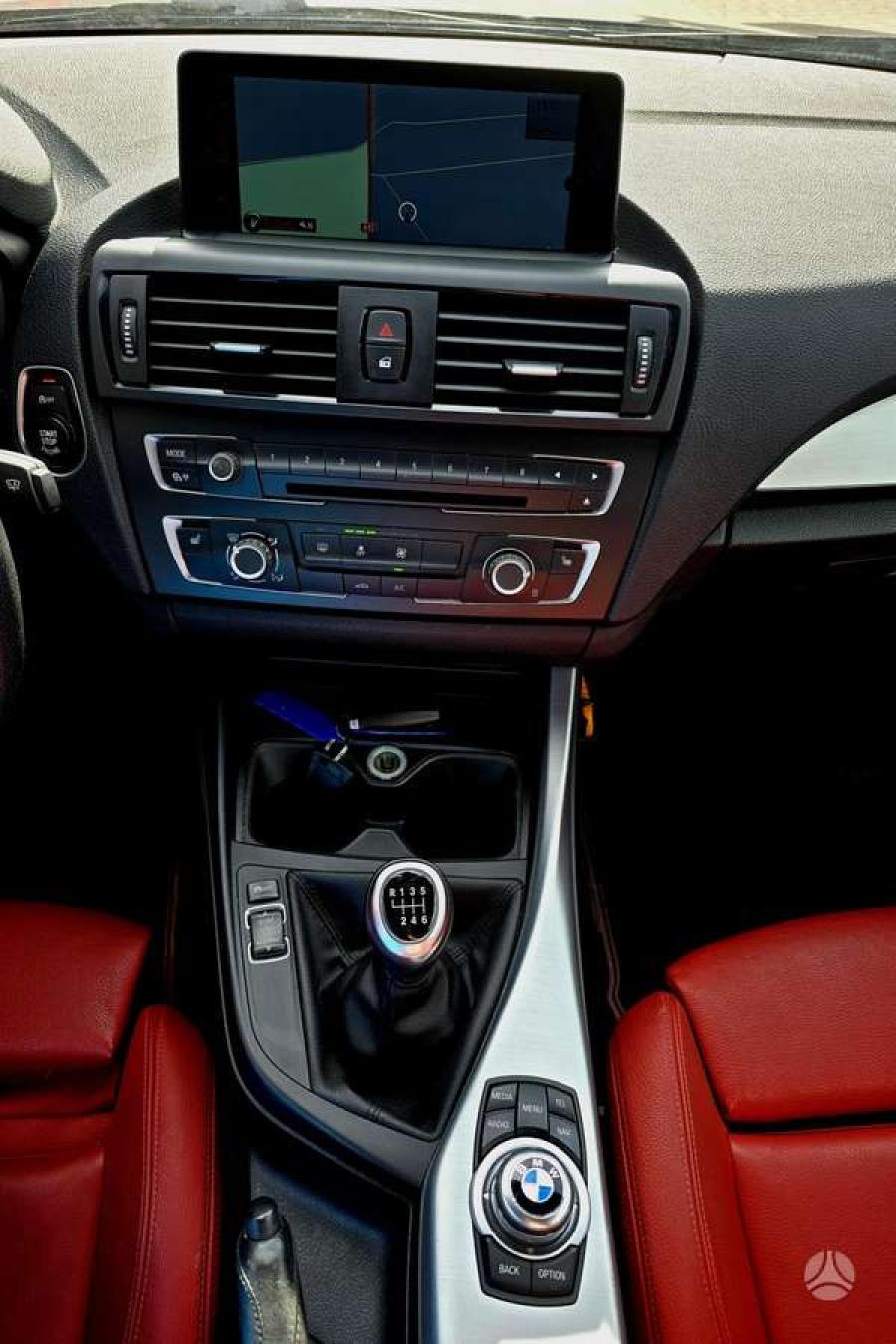 Melns BMW 116 2013 Tauragė, ar dzinēja tilpumu 1.60 L un nobraukumu 259 tūkst. km par 4900 €, foto 17 vietnē AUTOMOTO.COM.LV