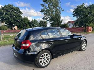 Black BMW 116 2004 in Klaipeda, with an engine capacity of 1.60 L and mileage of 216 thousand km for 1900 €, photo 5 on AUTOMOTO.COM.LV