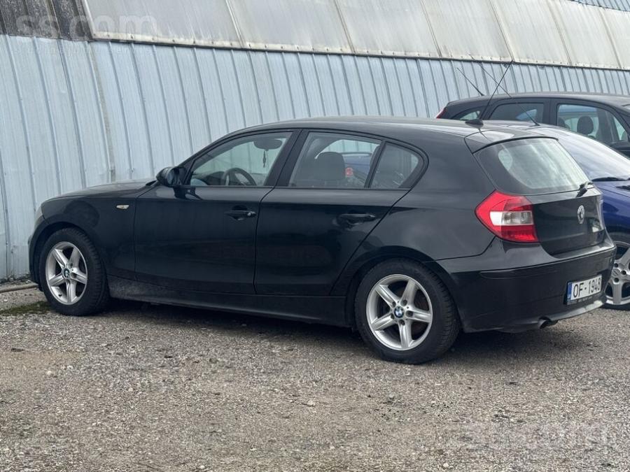 Black BMW 116 2004 in Dobele, with an engine capacity of 1.60 L and mileage of 231 thousand km for 2200 €, photo 1 on AUTOMOTO.COM.LV