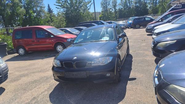 Black BMW 116 2005 in Vilnius, with an engine capacity of 1.60 L and mileage of 215 thousand km for 1550 €, photo 2 on AUTOMOTO.COM.LV