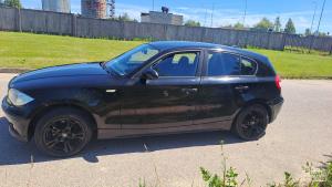 Black BMW 116 2005 in Vilnius, with an engine capacity of 1.60 L and mileage of 215 thousand km for 1550 €, photo 7 on AUTOMOTO.COM.LV