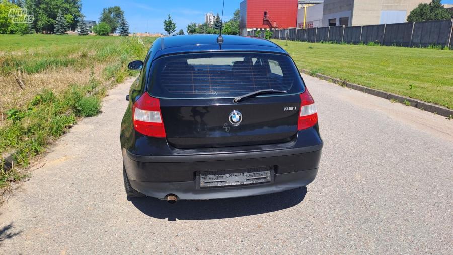 Black BMW 116 2005 in Vilnius, with an engine capacity of 1.60 L and mileage of 215 thousand km for 1550 €, photo 12 on AUTOMOTO.COM.LV