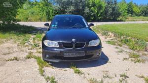 Black BMW 116 2005 in Vilnius, with an engine capacity of 1.60 L and mileage of 215 thousand km for 1550 €, photo 13 on AUTOMOTO.COM.LV