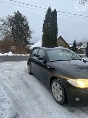 Black BMW 116 2005 in Vilnius, with an engine capacity of 1.60 L and mileage of 250 thousand km for 1200 €, photo 5 on AUTOMOTO.COM.LV