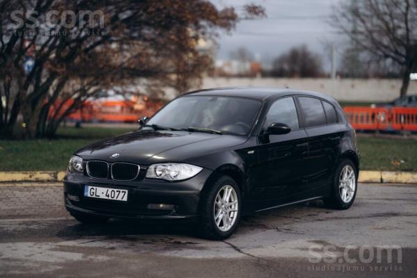 Black BMW 116 2005 in Riga, with an engine capacity of 1.60 L and mileage of 140 thousand km for 1999 €, photo 2 on AUTOMOTO.COM.LV