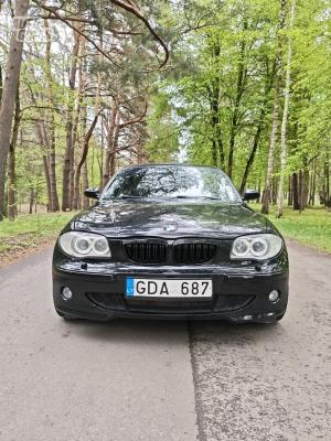 Black BMW 116 2005 in Kaunas, with an engine capacity of 1.60 L and mileage of 227 thousand km for 2700 €, photo 7 on AUTOMOTO.COM.LV