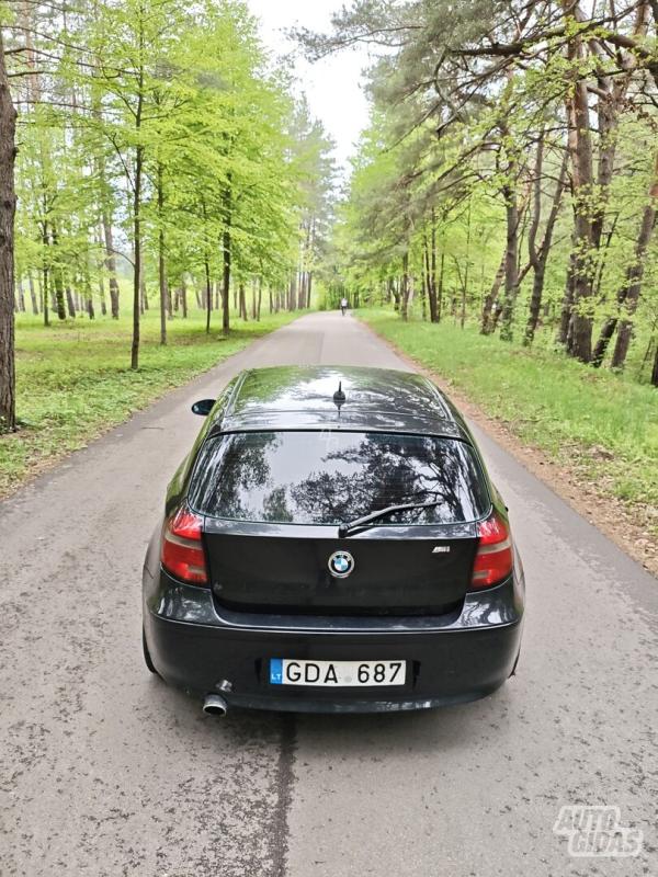 Черный БМВ 116 2005 в Каунас, объемом двигателя 1.60 л и пробегом 227 тыс. км за 2700 €, фото 7 на AUTOMOTO.COM.LV