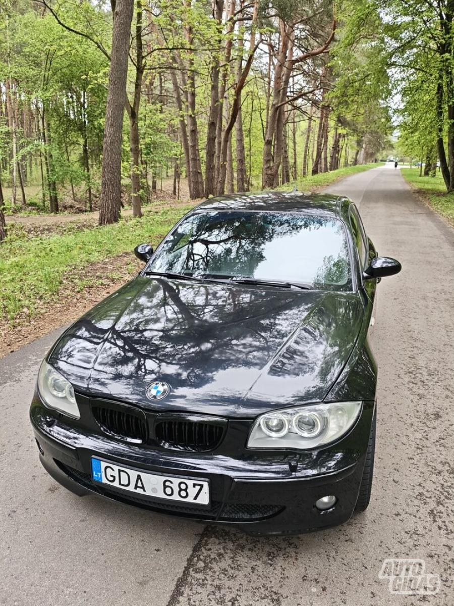 Black BMW 116 2005 in Kaunas, with an engine capacity of 1.60 L and mileage of 227 thousand km for 2700 €, photo 11 on AUTOMOTO.COM.LV