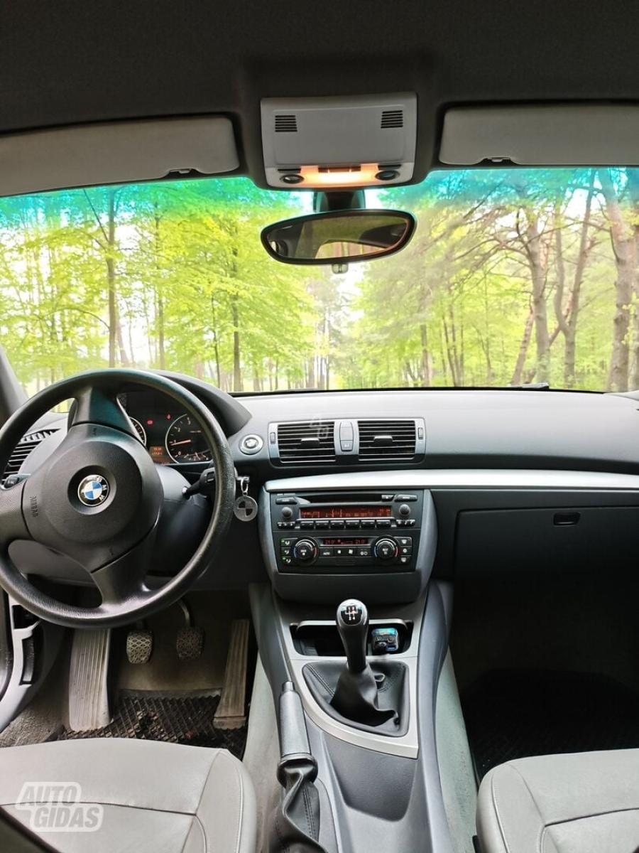 Black BMW 116 2005 in Kaunas, with an engine capacity of 1.60 L and mileage of 227 thousand km for 2700 €, photo 14 on AUTOMOTO.COM.LV