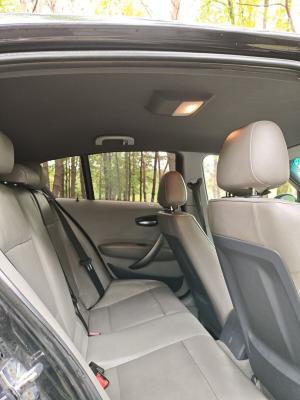 Black BMW 116 2005 in Kaunas, with an engine capacity of 1.60 L and mileage of 227 thousand km for 2700 €, photo 18 on AUTOMOTO.COM.LV