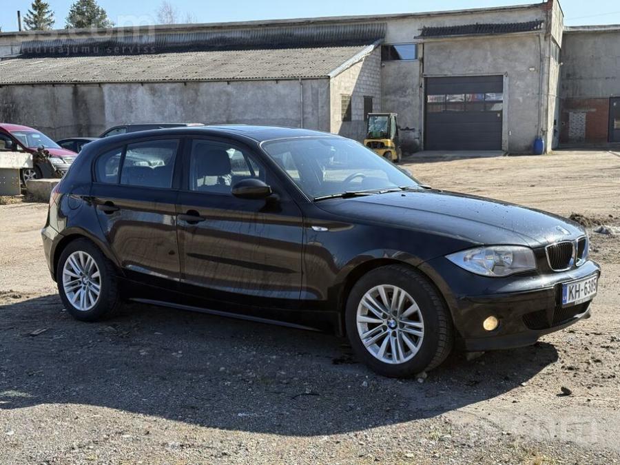 Melns BMW 116 2005 Rīga, ar dzinēja tilpumu 1.60 L un nobraukumu 250 tūkst. km par 1500 €, foto 3 vietnē AUTOMOTO.COM.LV