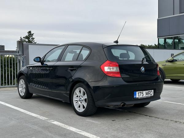 Black BMW 116 2005 in Tallinn, with an engine capacity of 1.60 L and mileage of 307 thousand km for 2400 €, photo 4 on AUTOMOTO.COM.LV