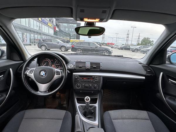 Black BMW 116 2005 in Tallinn, with an engine capacity of 1.60 L and mileage of 307 thousand km for 2400 €, photo 5 on AUTOMOTO.COM.LV