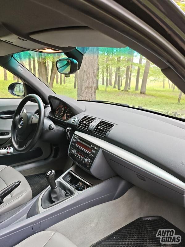 Black BMW 116 2005 in Kaunas, with an engine capacity of 1.60 L and mileage of 227 thousand km for 1650 €, photo 9 on AUTOMOTO.COM.LV
