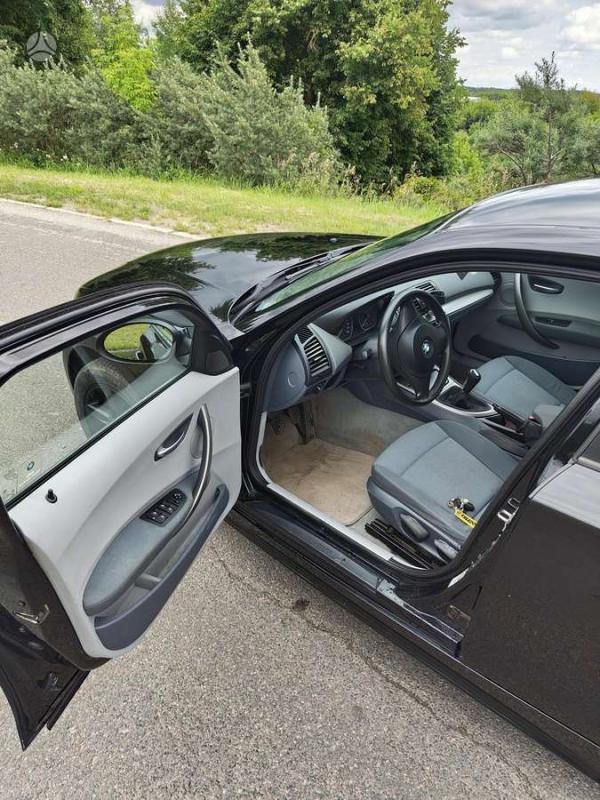 Melns BMW 116 2005 Kuršėnai, ar dzinēja tilpumu 1.60 L un nobraukumu 245 tūkst. km par 1250 €, foto 5 vietnē AUTOMOTO.COM.LV