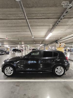 Melns BMW 116 2005 Kauņa, ar dzinēja tilpumu 1.60 L un nobraukumu 230 tūkst. km par 2600 €, foto 7 vietnē AUTOMOTO.COM.LV