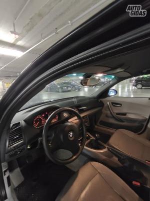 Melns BMW 116 2005 Kauņa, ar dzinēja tilpumu 1.60 L un nobraukumu 230 tūkst. km par 2600 €, foto 10 vietnē AUTOMOTO.COM.LV