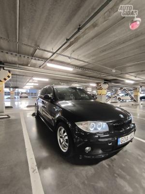 Melns BMW 116 2005 Kauņa, ar dzinēja tilpumu 1.60 L un nobraukumu 230 tūkst. km par 2600 €, foto 13 vietnē AUTOMOTO.COM.LV