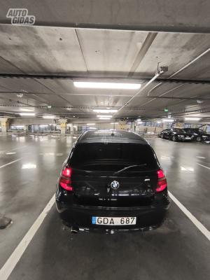 Melns BMW 116 2005 Kauņa, ar dzinēja tilpumu 1.60 L un nobraukumu 230 tūkst. km par 2600 €, foto 15 vietnē AUTOMOTO.COM.LV