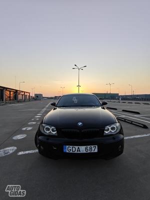 Melns BMW 116 2005 Kauņa, ar dzinēja tilpumu 1.60 L un nobraukumu 230 tūkst. km par 2600 €, foto 17 vietnē AUTOMOTO.COM.LV