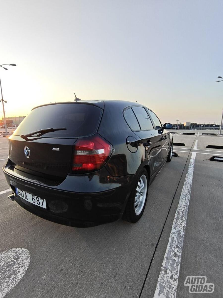 Melns BMW 116 2005 Kauņa, ar dzinēja tilpumu 1.60 L un nobraukumu 230 tūkst. km par 2600 €, foto 21 vietnē AUTOMOTO.COM.LV