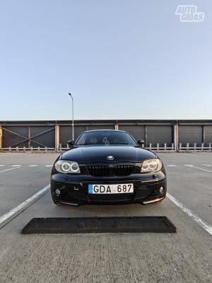 Melns BMW 116 2005 Kauņa, ar dzinēja tilpumu 1.60 L un nobraukumu 230 tūkst. km par 2600 €, foto 23 vietnē AUTOMOTO.COM.LV