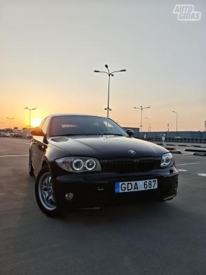 Melns BMW 116 2005 Kauņa, ar dzinēja tilpumu 1.60 L un nobraukumu 230 tūkst. km par 2600 €, foto 25 vietnē AUTOMOTO.COM.LV