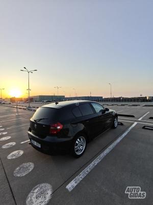 Melns BMW 116 2005 Kauņa, ar dzinēja tilpumu 1.60 L un nobraukumu 230 tūkst. km par 2600 €, foto 26 vietnē AUTOMOTO.COM.LV